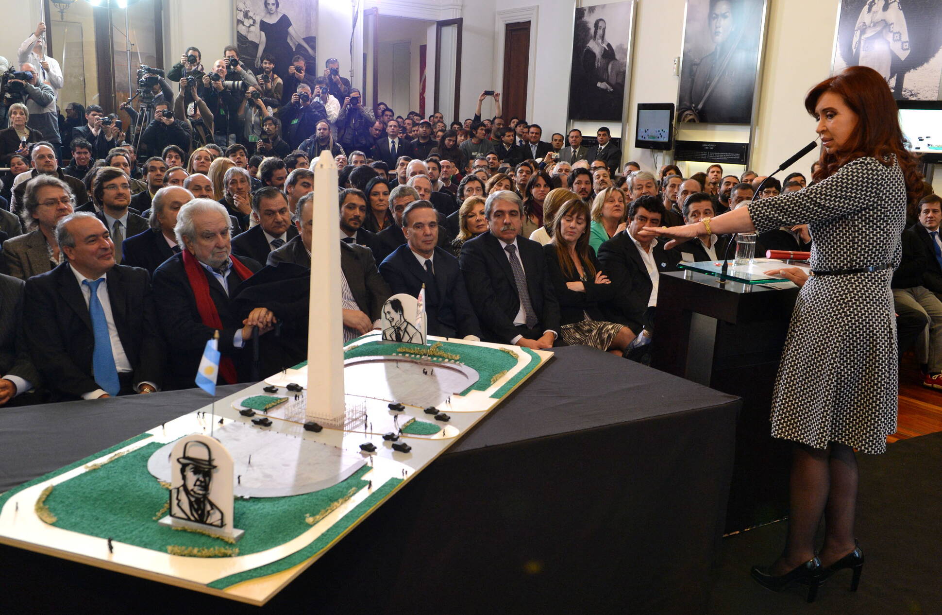 Acto en homenaje a Yirigoyen y Perón: Palabras de la Presidenta de la ...