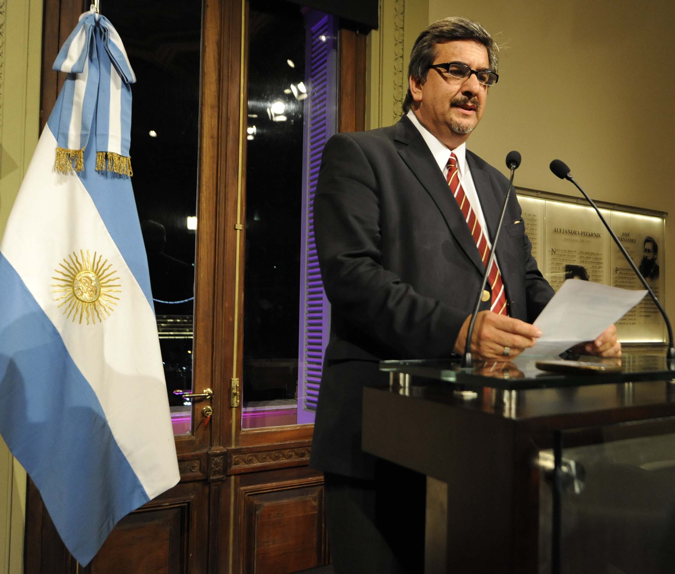 Designan al comisario general Román Argentino Di Santo como nuevo jefe ...